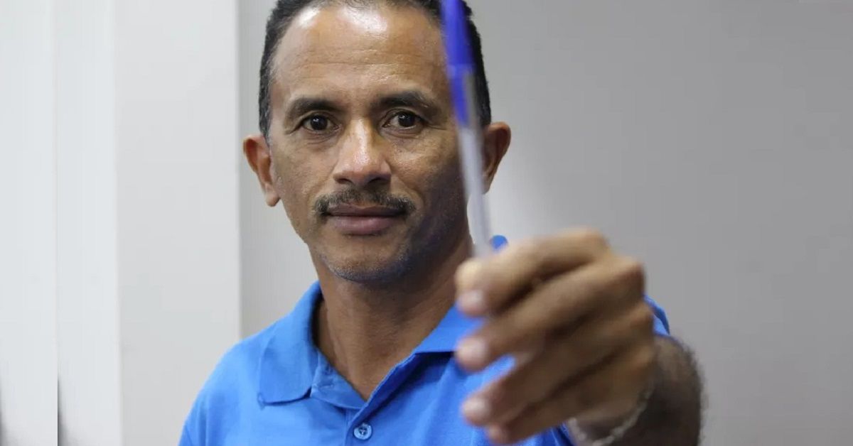 Você Sabe O Que Aconteceu Com Manoel Gomes De Caneta Azul Cantor