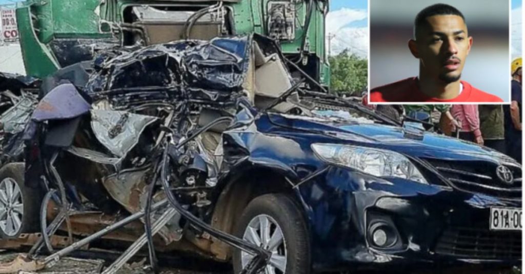 Jogador brasileiro e médico perdem a vida em grave acidente envolvendo ... Jogador brasileiro e médico perdem a vida em grave acidente envolvendo ...